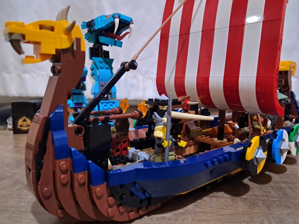 Serpent, Viking Ship, Shark and Pirate Ship - OnlineLegoMan