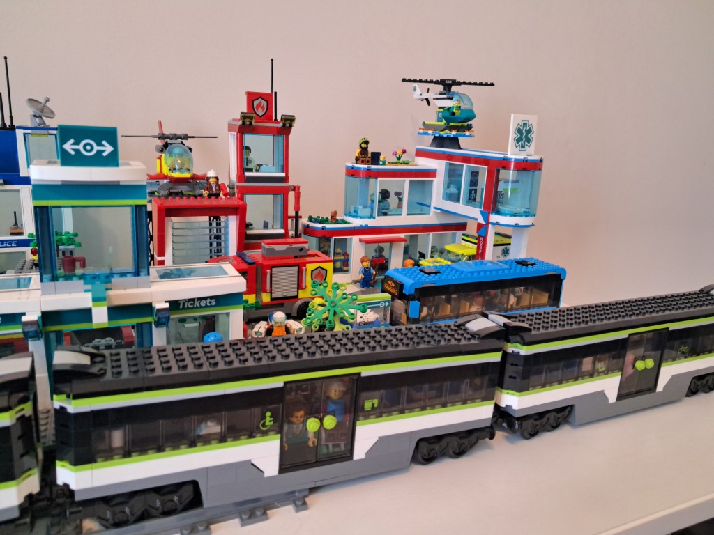LEGO CITY Collection - 10 Unique Sets - OnlineLegoMan